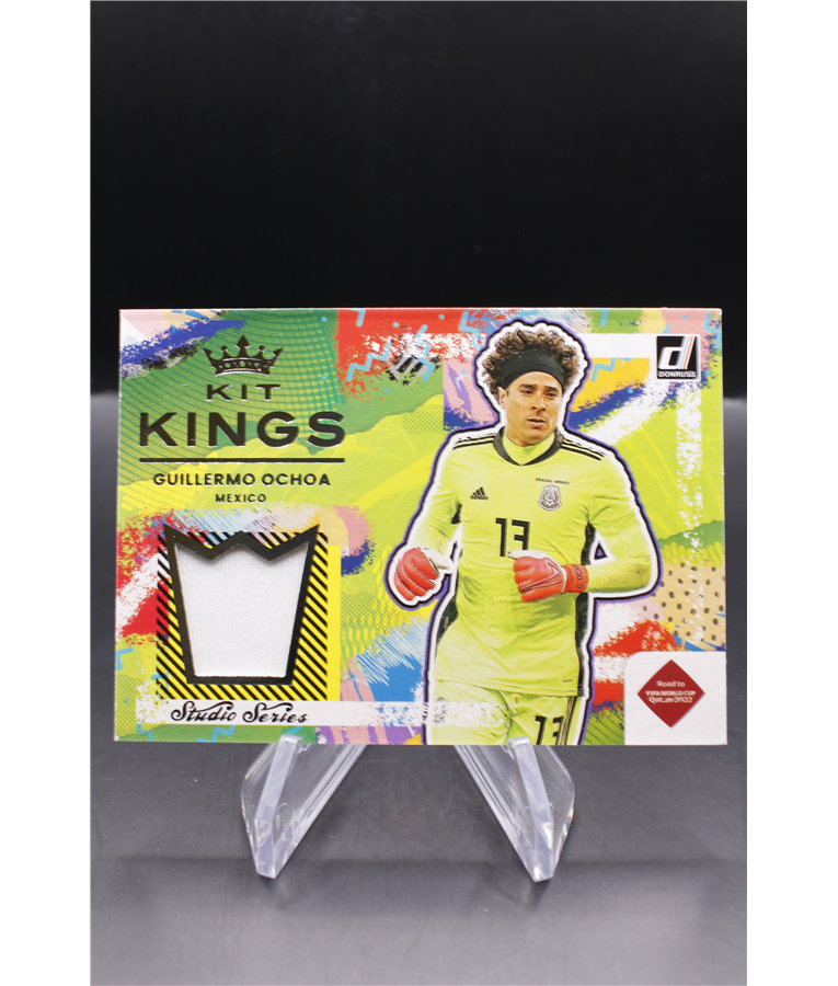Guillermo Ochoa - Card Center